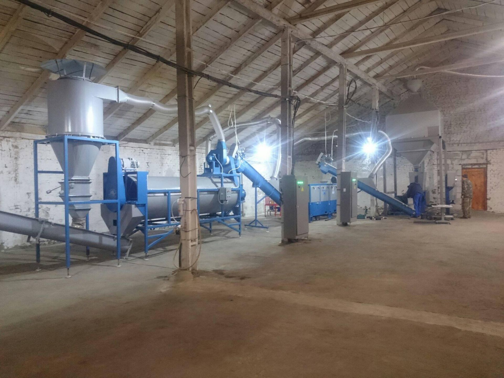 PHOTO OF THE SOYBEAN PROCESSING LINES